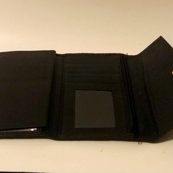 Wilsons Leather | Bags | Wilson Leather Black Textured Leather Bifold ...